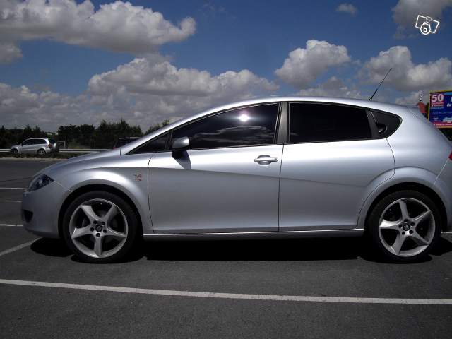 Seat Leon II phase 2 - Mayotte Hebdo