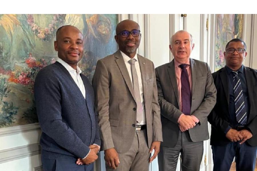 Ben Issa Ousseni à la rencontre du nouveau gouvernement - Mayotte Hebdo