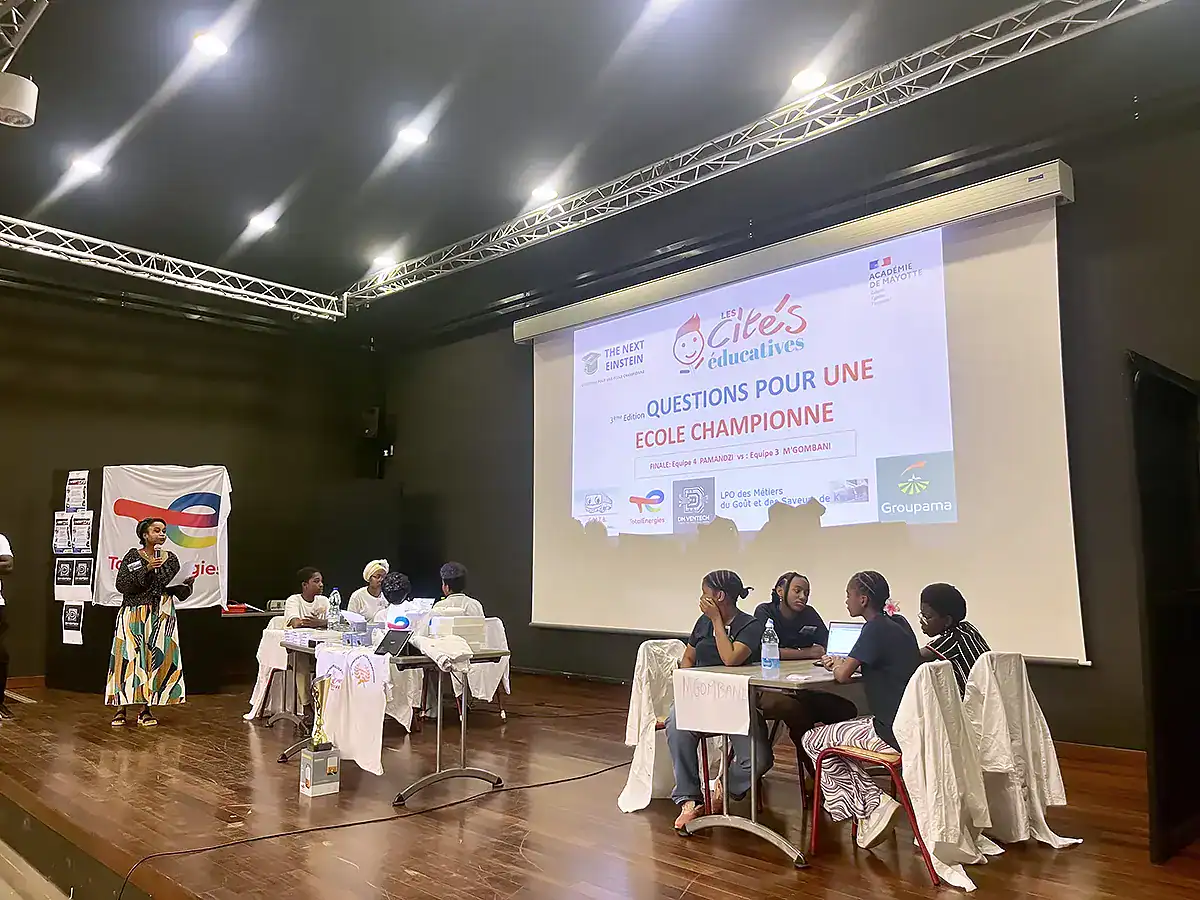 Les collégiens de Pamandzi sacrés champions de culture générale ...