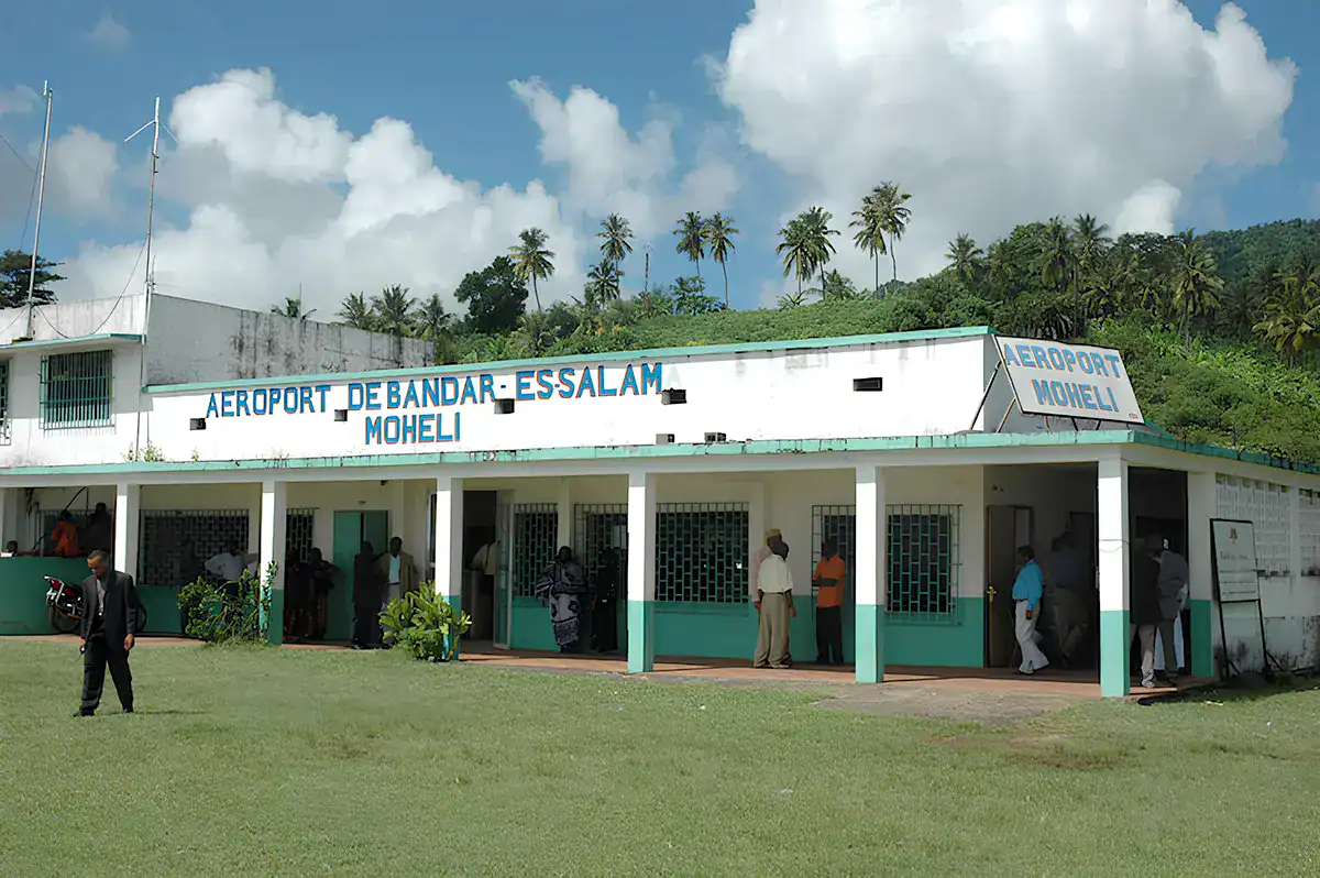 Comores : un incendie "volontaire" cible l’aérodrome de Mohéli ...